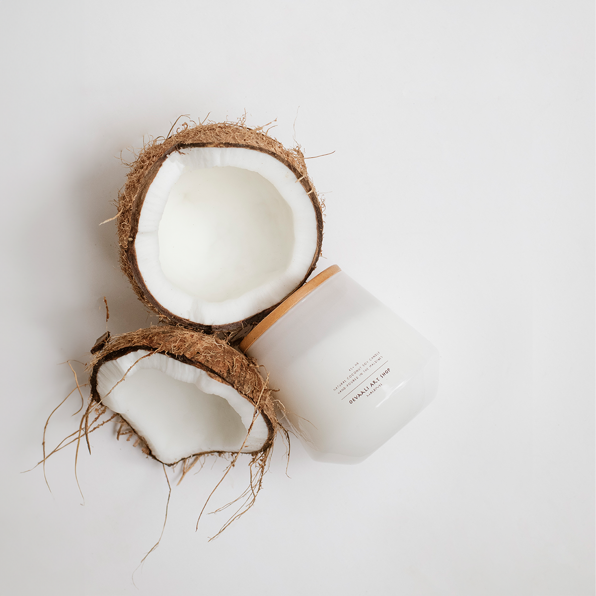 Coconut Flora Candle – Oevaali Art Shop, Maldives