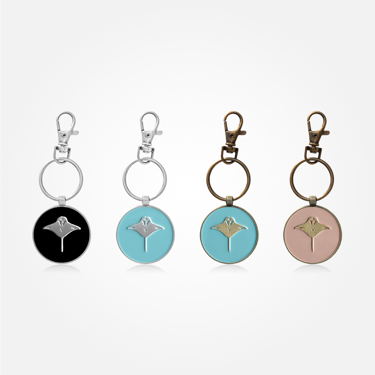 Manta Ray Keychain – Oevaali Art Shop, Maldives